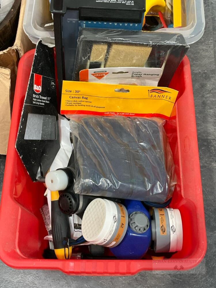 A Beldray four tread aluminium step ladder, 2 crates and a carton ...