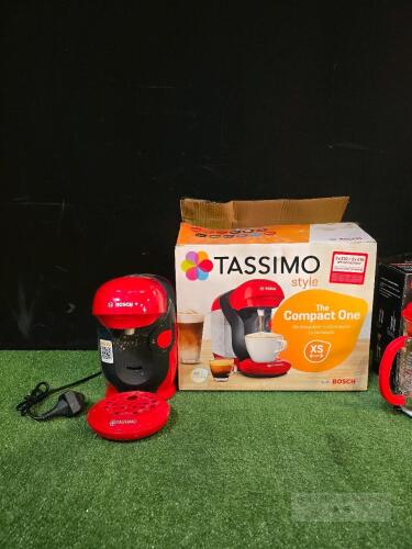 A Bosch Tassimo Style coffee machine and a Bodum caffettiera French press